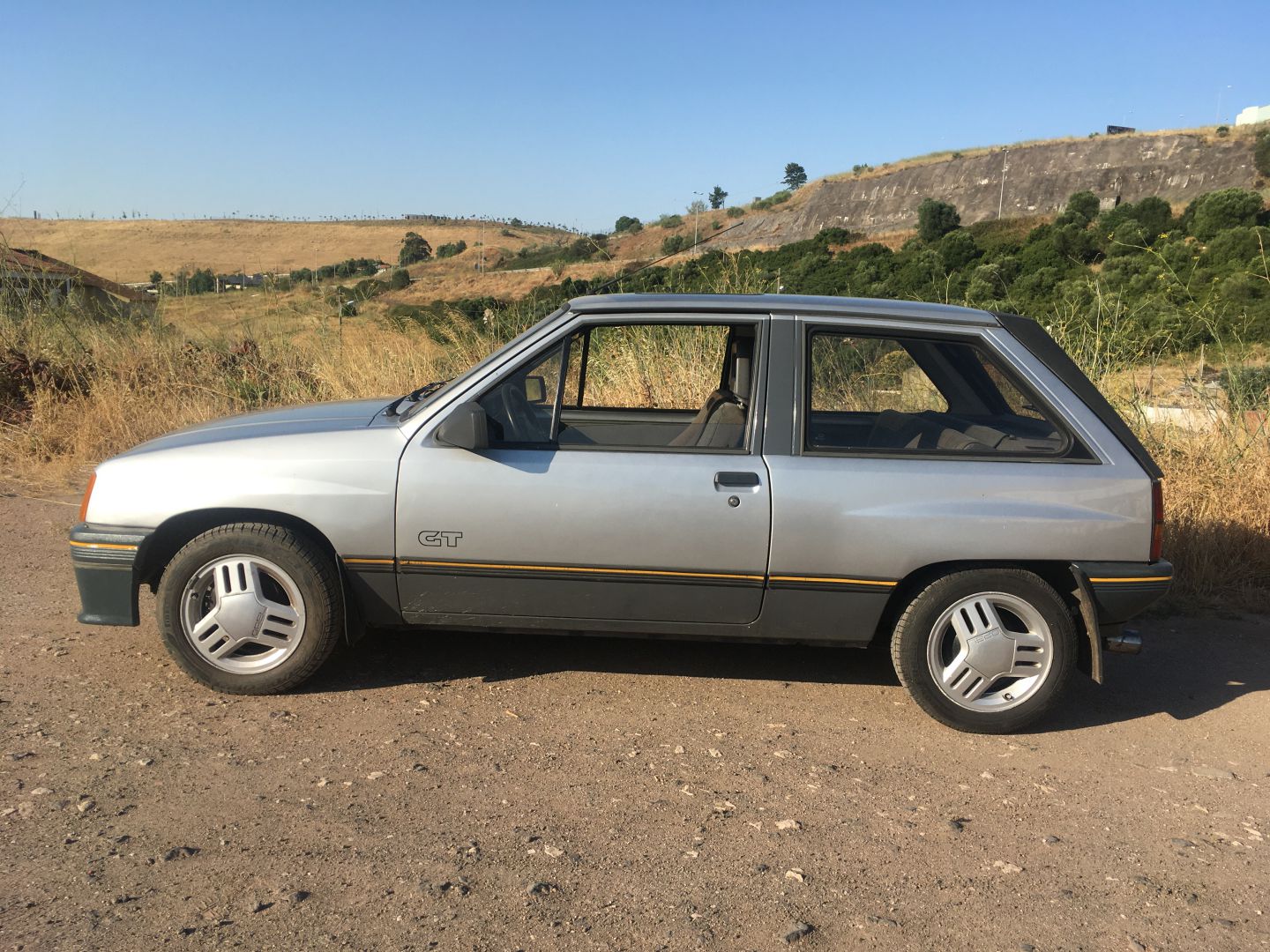 Corsa GT - 1986 - Aluguer de automóveis Antigos e automóveis Clássicos